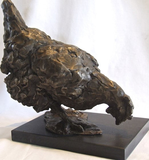 Mabel Hen, Bronze Resin – The Saffron Walden Gallery Online Shop